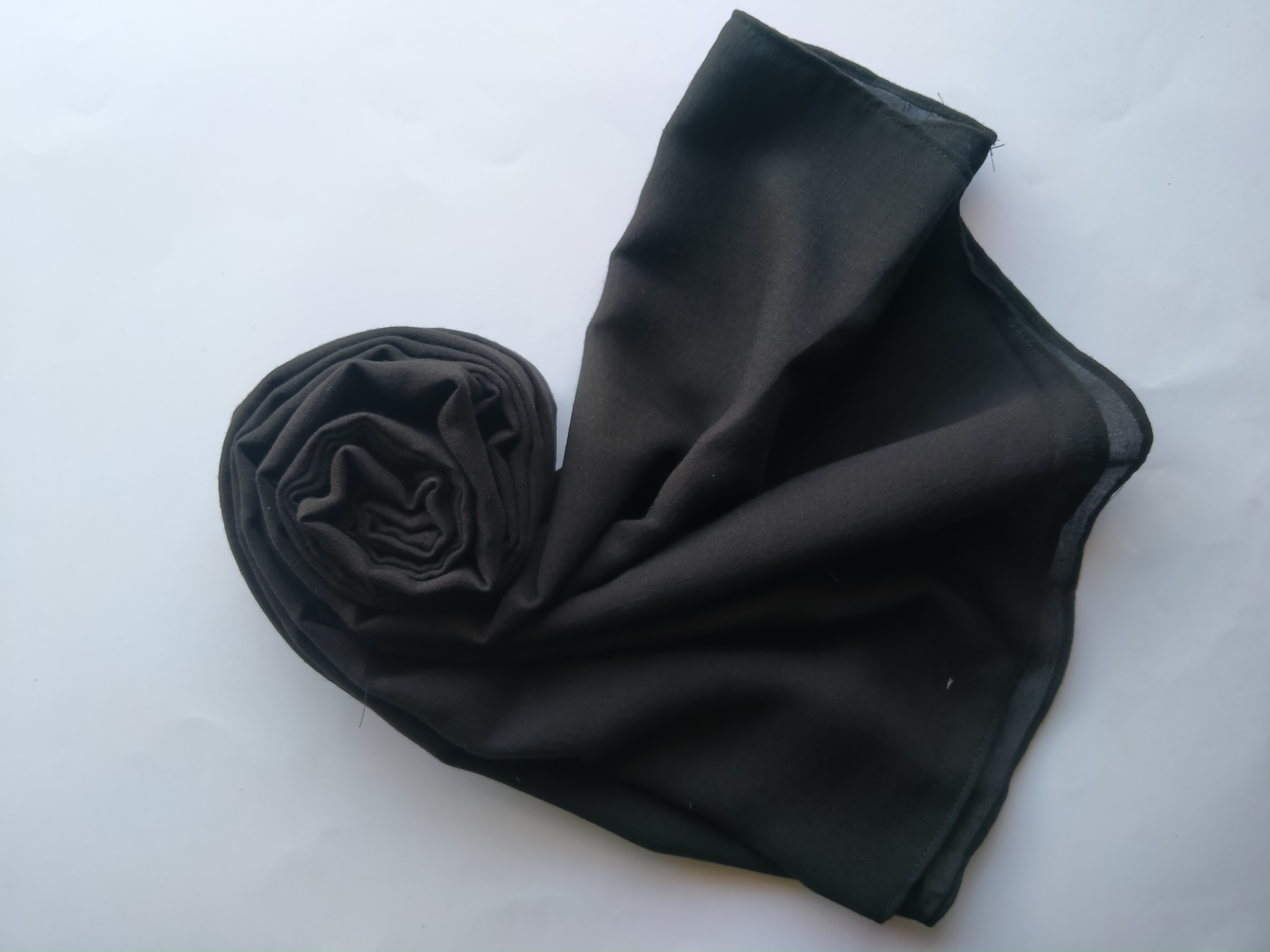 Atik Krudung - Toko Kerudung Kekinian, Elegan & Terjangkau